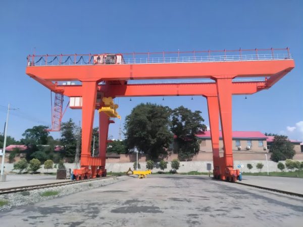 Eight Measures to Help You Solve the Problem of Crane Overturning